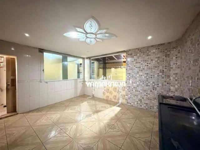 Casa / Sobrado para Locação em São Paulo/SP Guaianases 2 Quartos