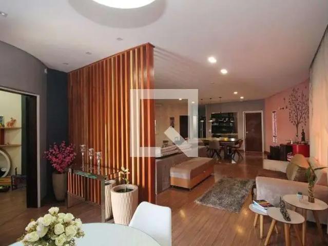 Casa / Sobrado para Locação em São Paulo/SP Ermelino Matarazzo 3 Quartos