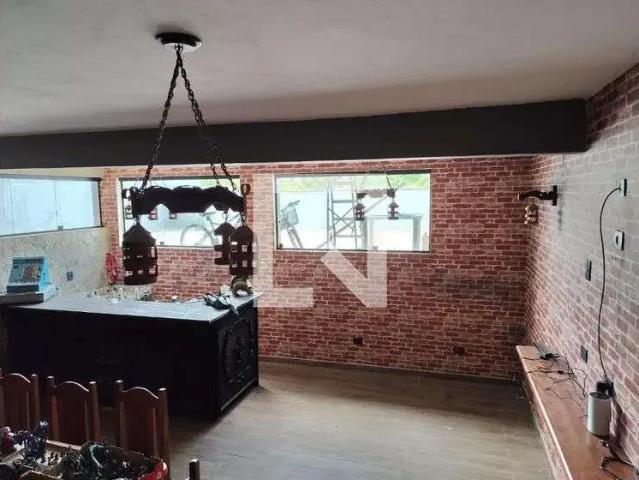 Casa / Sobrado para Locação em São Paulo/SP Horto Florestal 3 Quartos