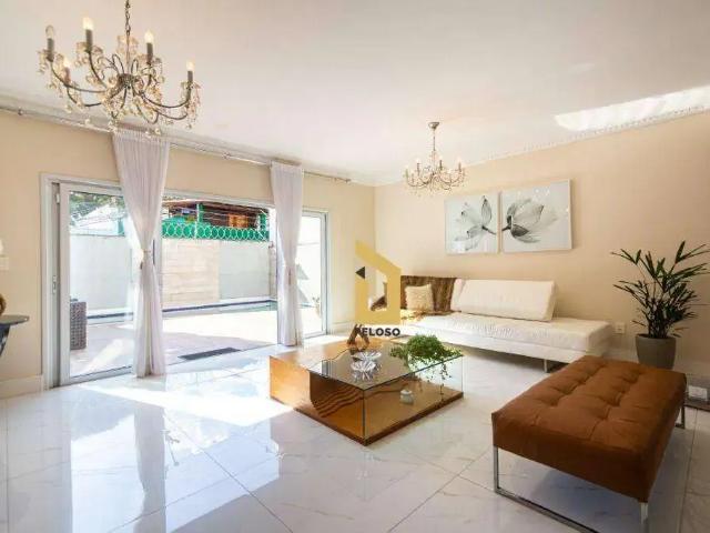 Casa / Sobrado para Locação em São Paulo/SP Horto Florestal 4 Quartos
