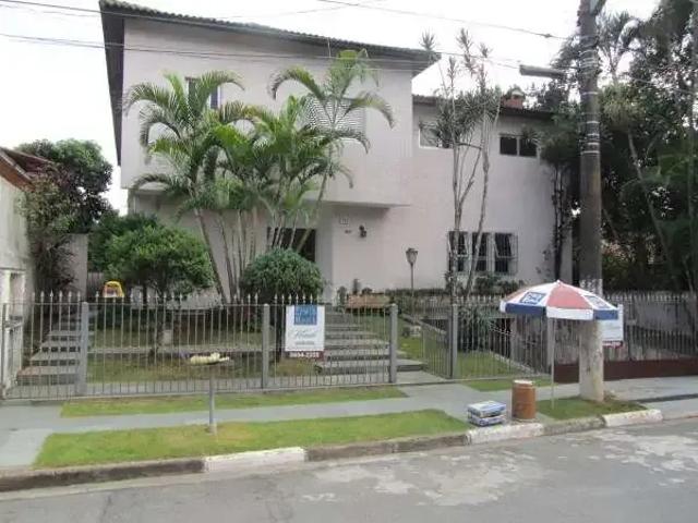 Casa / Sobrado para Locação em São Paulo/SP Interlagos 4 Quartos