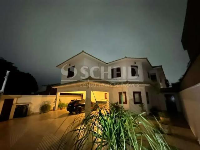 Casa / Sobrado para Locação em São Paulo/SP Interlagos 4 Quartos