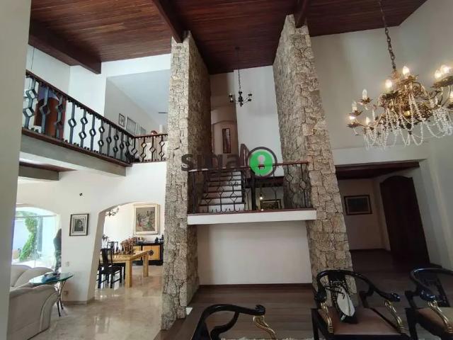 Casa / Sobrado para Locação em São Paulo/SP Interlagos 5 Quartos