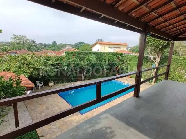 Casa / Sobrado para Locação em São Paulo/SP Interlagos 5 Quartos