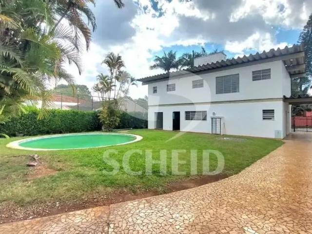 Casa / Sobrado para Locação em São Paulo/SP Interlagos 6 Quartos