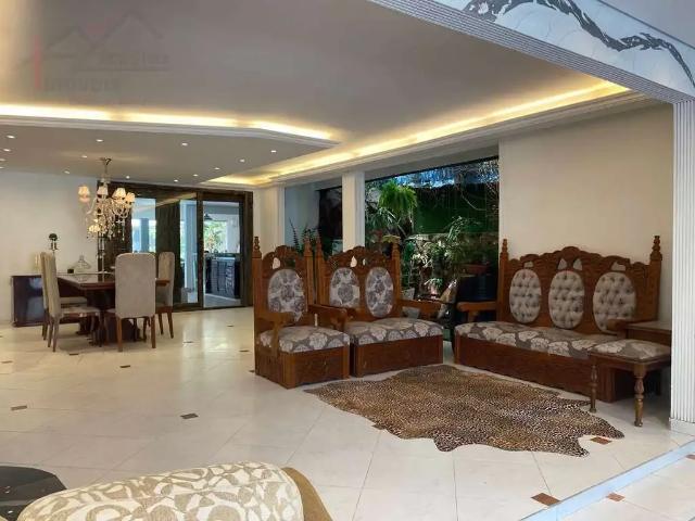 Casa / Sobrado para Locação em São Paulo/SP Interlagos 3 Quartos