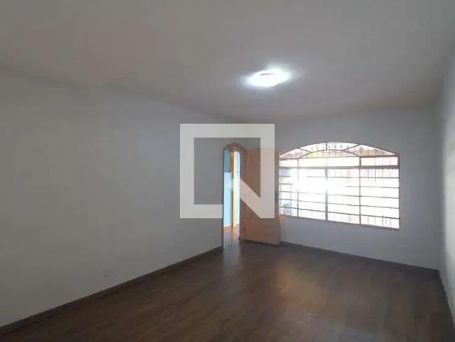 Casa / Sobrado para Locação em São Paulo/SP Interlagos 3 Quartos