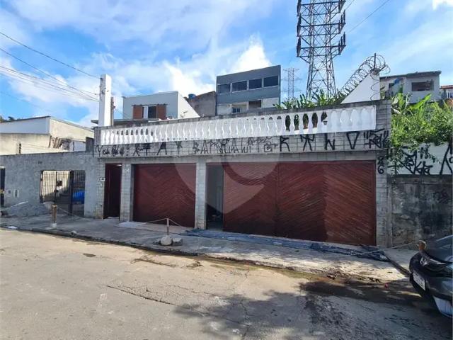 Casa / Sobrado para Locação em São Paulo/SP Interlagos 3 Quartos