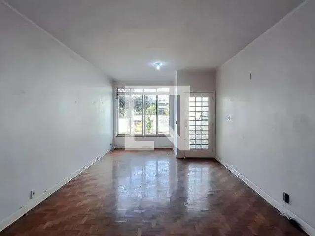 Casa / Sobrado para Locação em São Paulo/SP Ipiranga 3 Quartos