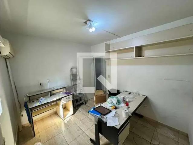 Casa / Sobrado para Locação em São Paulo/SP Ipiranga 4 Quartos