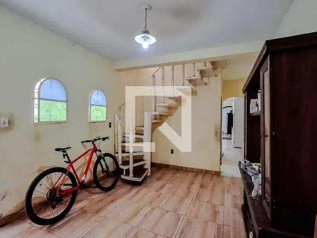 Casa / Sobrado para Locação em São Paulo/SP Ipiranga 4 Quartos