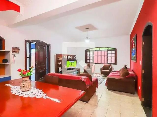 Casa / Sobrado para Locação em São Paulo/SP Itaim Paulista 5 Quartos