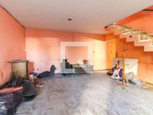 Casa / Sobrado para Locação em São Paulo/SP Itaquera 3 Quartos