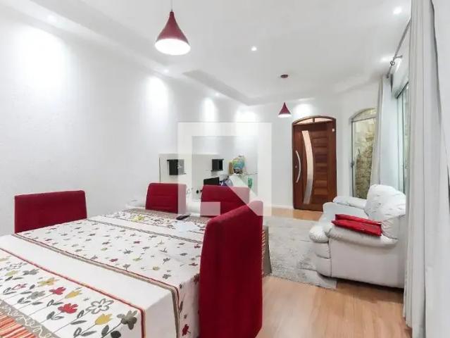 Casa / Sobrado para Locação em São Paulo/SP Itaquera 3 Quartos