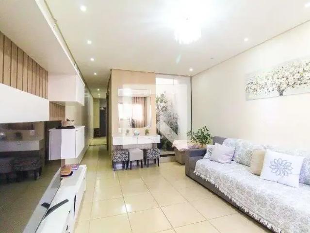 Casa / Sobrado para Locação em São Paulo/SP Itaquera 3 Quartos