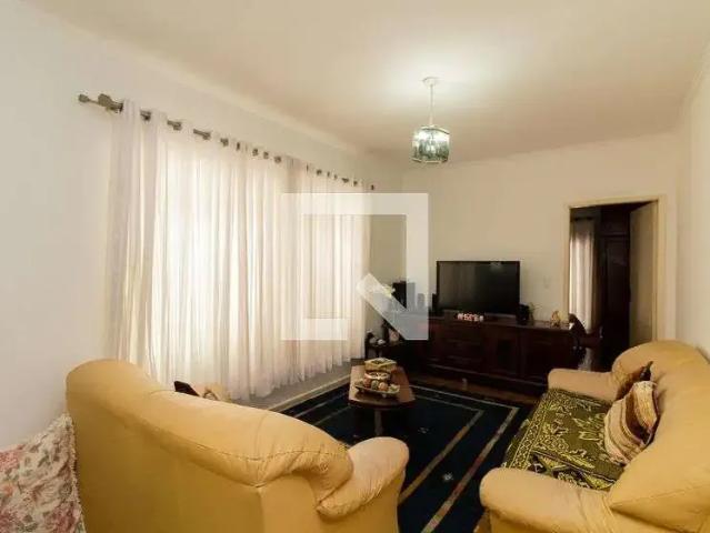 Casa / Sobrado para Locação em São Paulo/SP Itaquera 3 Quartos