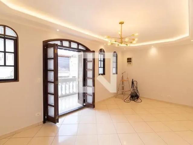 Casa / Sobrado para Locação em São Paulo/SP Itaquera 3 Quartos
