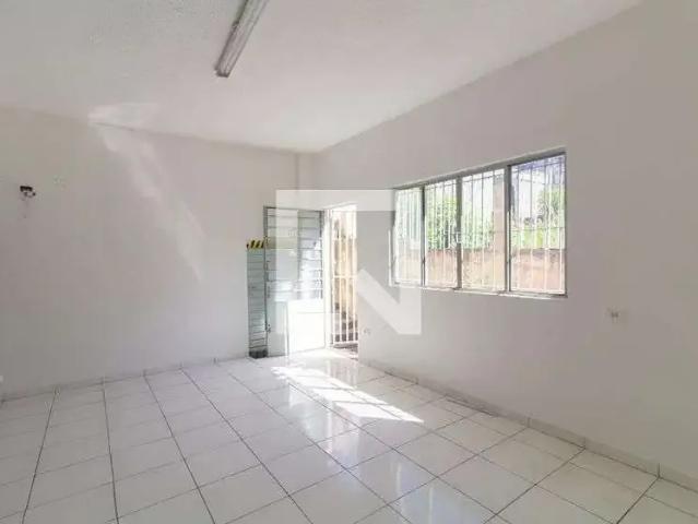 Casa / Sobrado para Locação em São Paulo/SP Itaquera 1 Quartos
