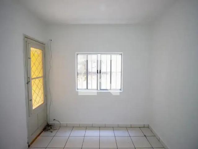Casa / Sobrado para Locação em São Paulo/SP Itaquera 1 Quartos