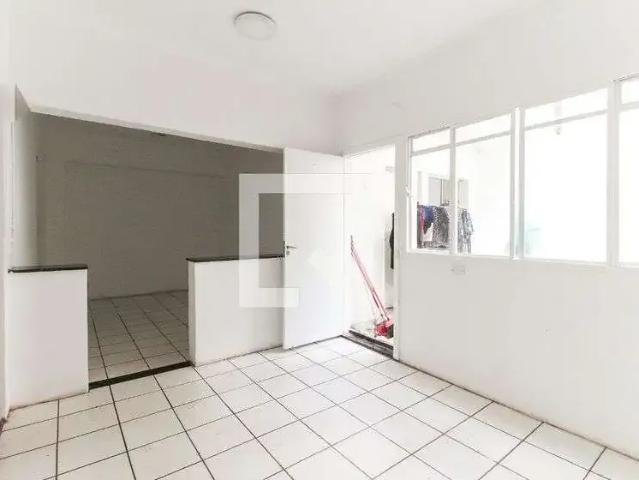 Casa / Sobrado para Locação em São Paulo/SP Itaquera 1 Quartos