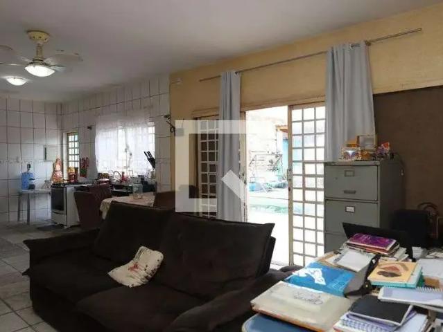 Casa / Sobrado para Locação em São Paulo/SP Itaquera 4 Quartos