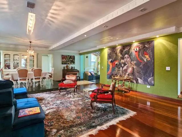 Casa / Sobrado para Locação em São Paulo/SP Jardim Marajoara 6 Quartos