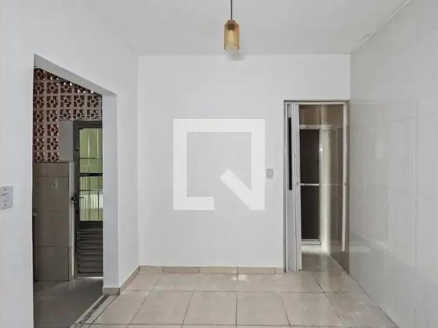 Casa / Sobrado para Locação em São Paulo/SP Jardim Marisa 1 Quartos