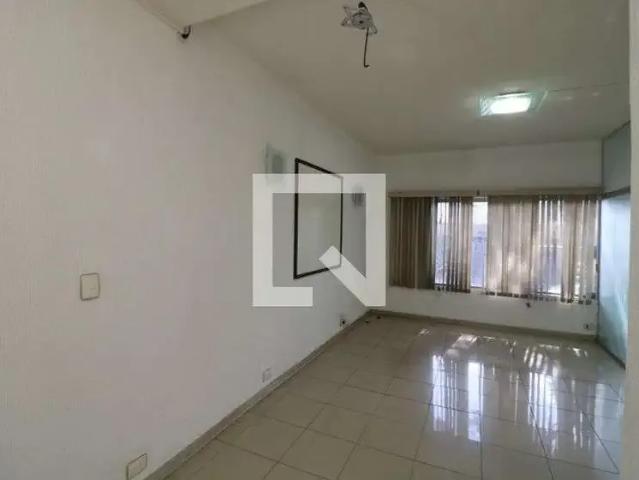 Casa / Sobrado para Locação em São Paulo/SP Jardim Avelino 3 Quartos