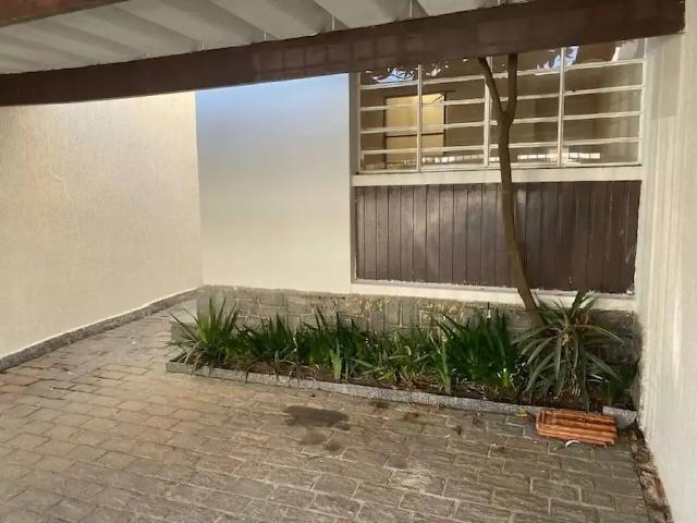 Casa / Sobrado para Locação em São Paulo/SP Jardim Aeroporto 2 Quartos