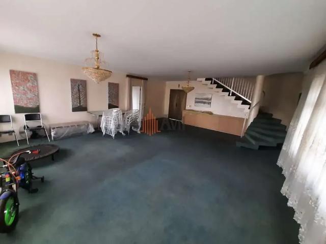 Casa / Sobrado para Locação em São Paulo/SP Jardim Anália Franco 5 Quartos
