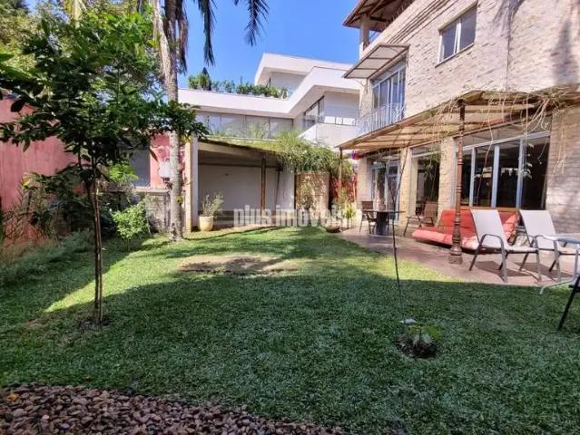 Casa / Sobrado para Locação em São Paulo/SP Jardim Cordeiro 9 Quartos