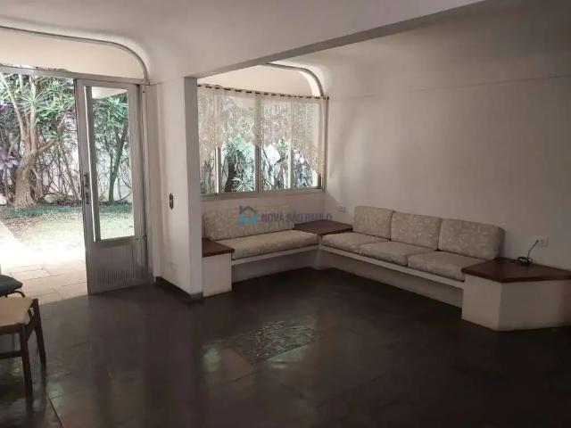 Casa / Sobrado para Locação em São Paulo/SP Jardim da Glória 5 Quartos