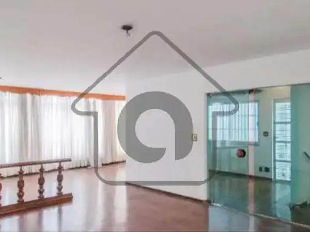 Casa / Sobrado para Locação em São Paulo/SP Jardim da Glória 3 Quartos