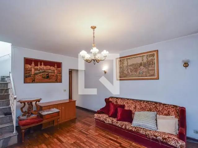 Casa / Sobrado para Locação em São Paulo/SP Jardim dos Lagos 4 Quartos