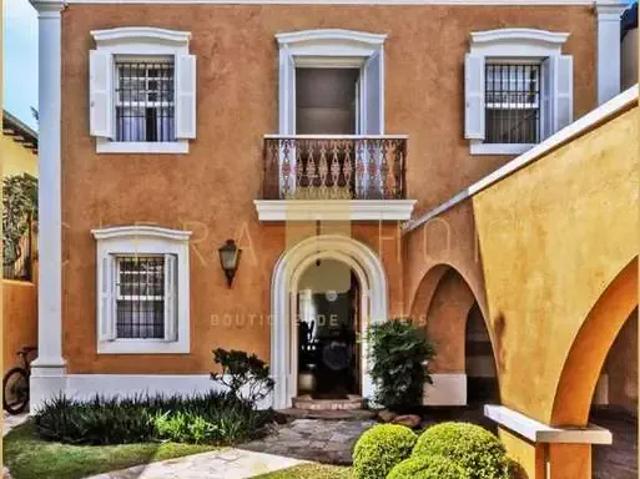 Casa / Sobrado para Locação em São Paulo/SP Jardim Europa 5 Quartos