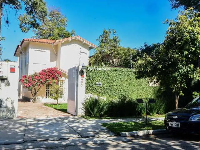 Casa / Sobrado para Locação em São Paulo/SP Jardim Europa 3 Quartos