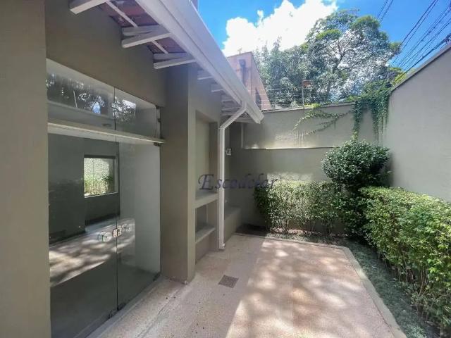 Casa / Sobrado para Locação em São Paulo/SP Jardim Europa 3 Quartos