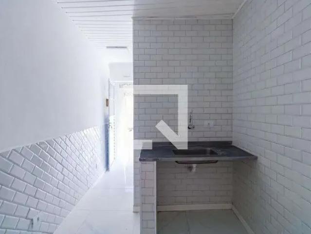 Casa / Sobrado para Locação em São Paulo/SP Jardim Elizabeth 2 Quartos