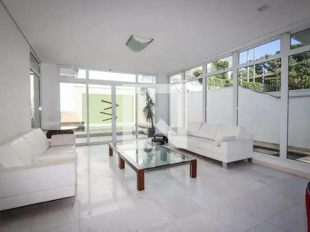 Casa / Sobrado para Locação em São Paulo/SP Jardim Guedala 4 Quartos