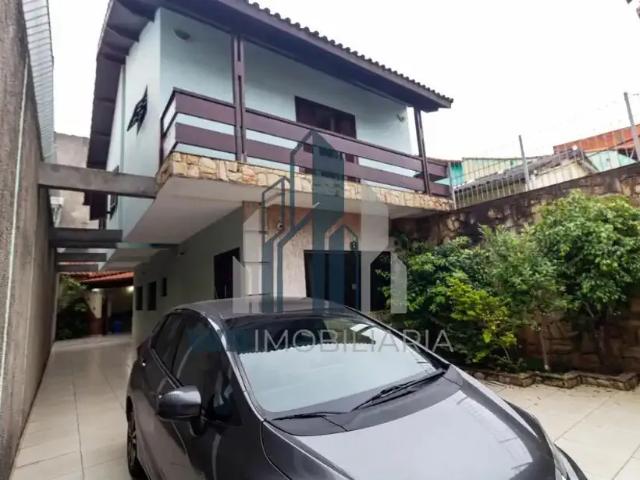 Casa / Sobrado para Locação em São Paulo/SP Jardim Helena 4 Quartos