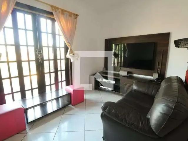 Casa / Sobrado para Locação em São Paulo/SP Jardim Jussara 3 Quartos