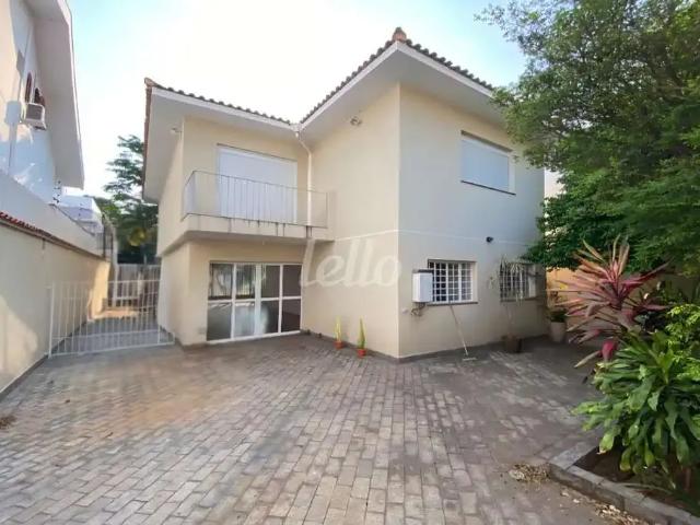 Casa / Sobrado para Locação em São Paulo/SP Jardim Luzitânia 6 Quartos