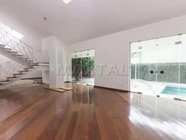Casa / Sobrado para Locação em São Paulo/SP Jardim São Bento 5 Quartos