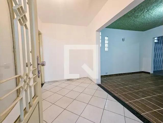 Casa / Sobrado para Locação em São Paulo/SP Jardim São Luís 3 Quartos