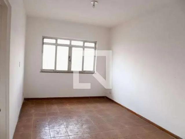 Casa / Sobrado para Locação em São Paulo/SP Jardim São Luís 5 Quartos