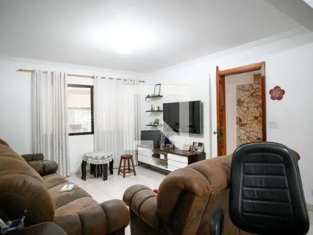 Casa / Sobrado para Locação em São Paulo/SP Jardim Santa Emília 4 Quartos