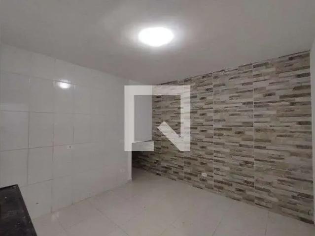 Casa / Sobrado para Locação em São Paulo/SP Jardim Santa Emília 1 Quartos