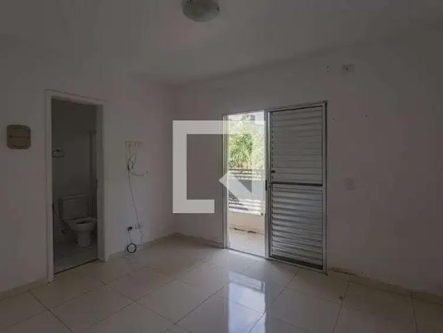 Casa / Sobrado para Locação em São Paulo/SP Jardim Santa Emília 1 Quartos