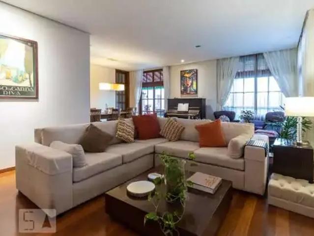 Casa / Sobrado para Locação em São Paulo/SP Jardim Santa Helena 3 Quartos