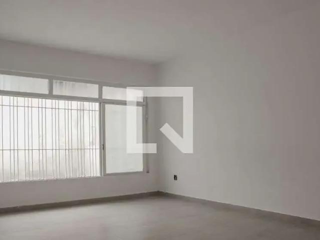 Casa / Sobrado para Locação em São Paulo/SP Jardim Taboão 3 Quartos
